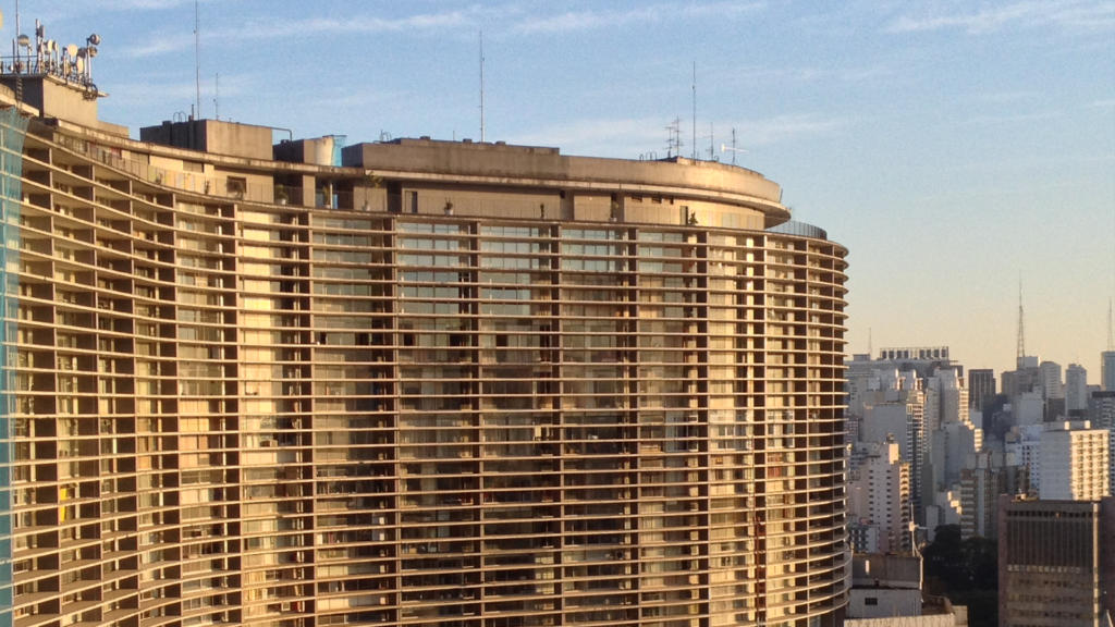 Edifício Copan: O gigante de Niemeyer - ACOI Home | ACOI Construtora & Incorporadora